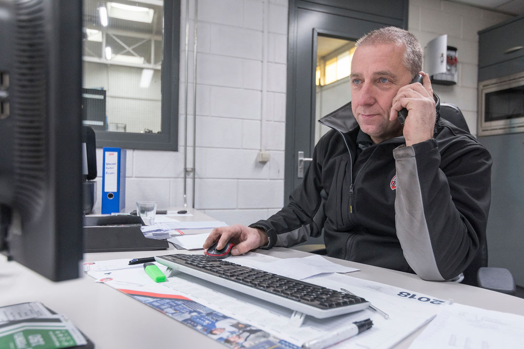 Contact – Autoservice Van Der Veer